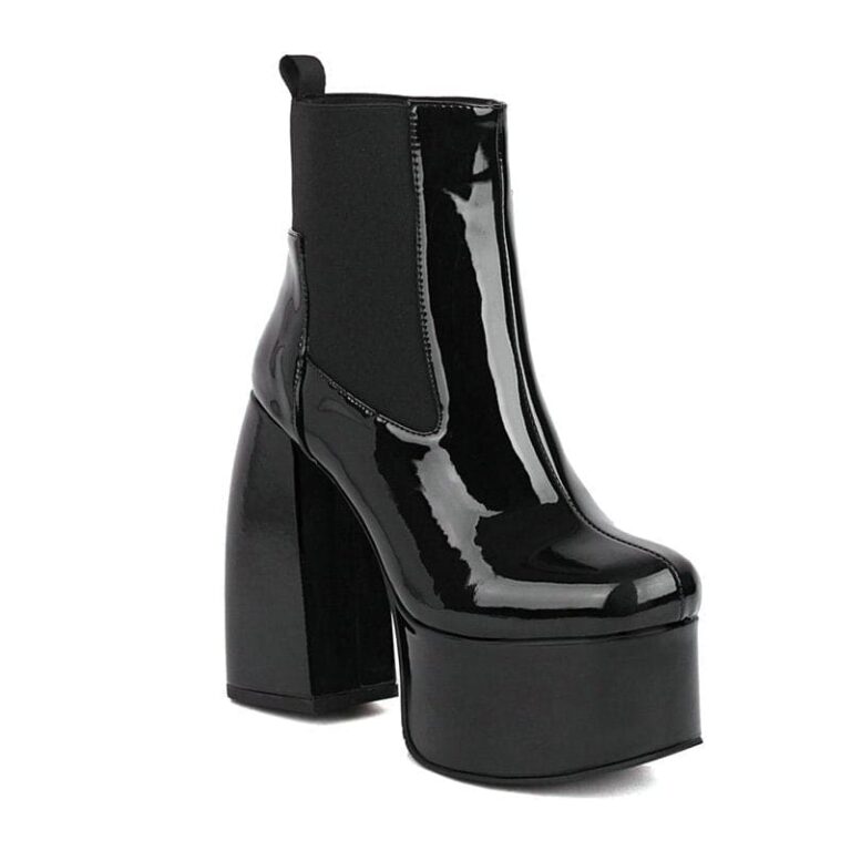 Y2K Heel Boots | Y2K Outfits